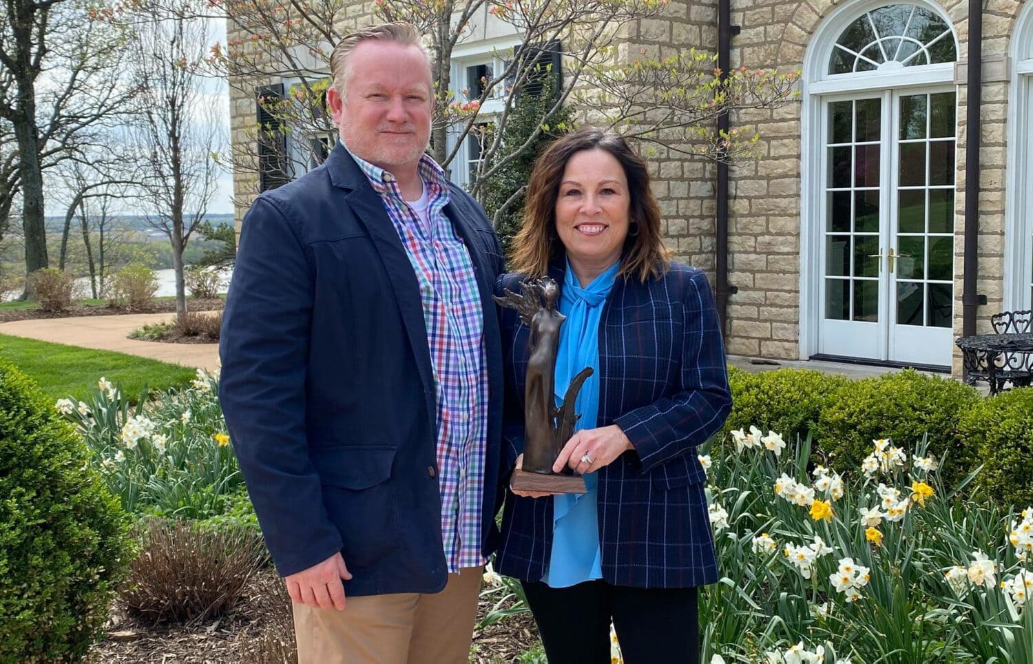 $10 million gift to law school from John and Jayne Simmons follows ...